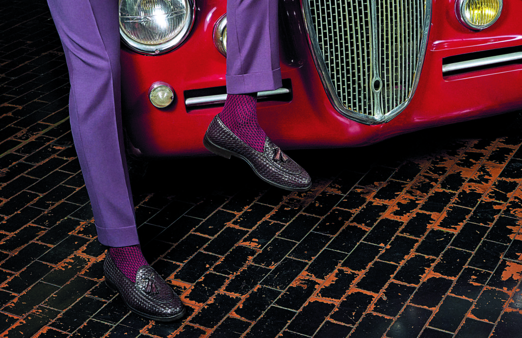 MODERN DANDY AND VINTAGE CAR. - Agenzia Creativa - Digital Marketing - PR